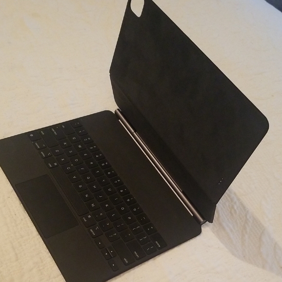 Apple | Tablets & Accessories | Magic Keyboard For Ipad Pro In Black C ...
